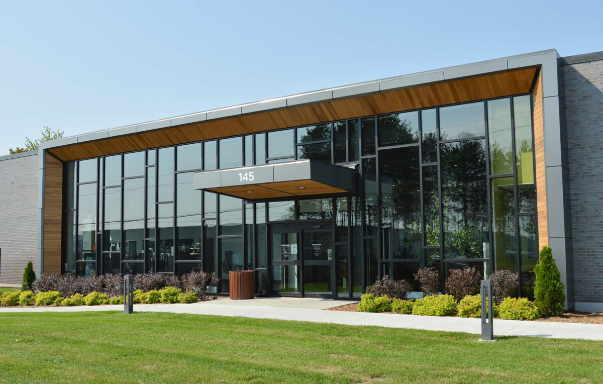 Le nouveau refuge - SPA Estrie - Refuge - Adoption - Médaillon